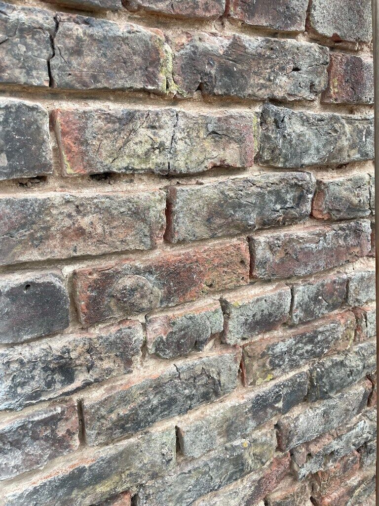 Restoring Brickwork on Traditional Buildings - Have A Go : DIY Training ...