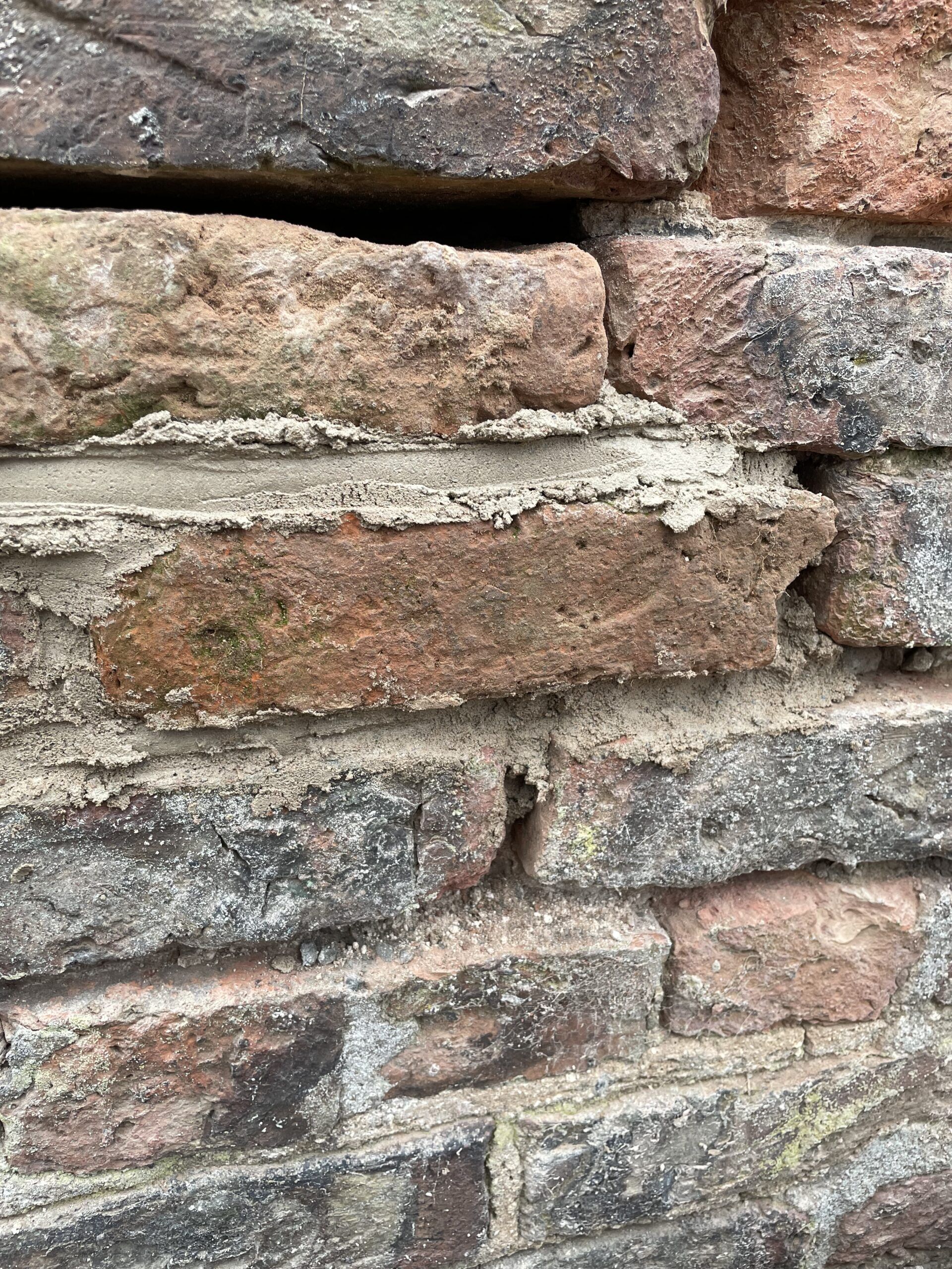 Restoring Brickwork on Traditional Buildings - Have A Go : DIY Training ...